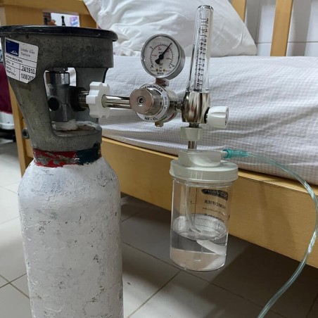 Medical pressure regulator + humidifier | Biomedica Tunisia